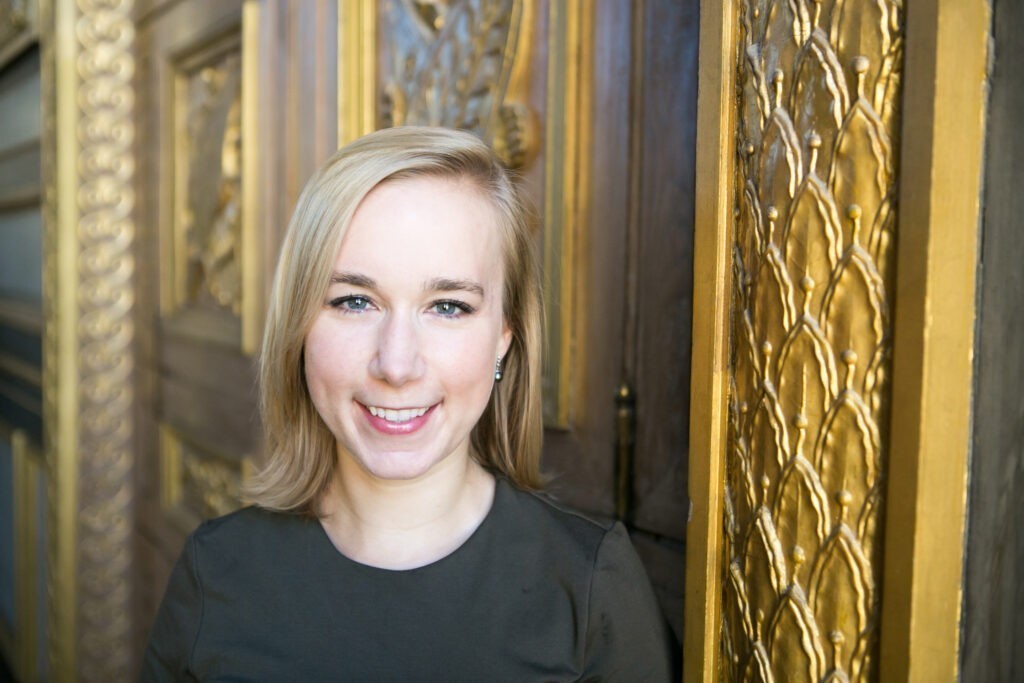 Lauren Jimerson • Paris Muse Tour Guide